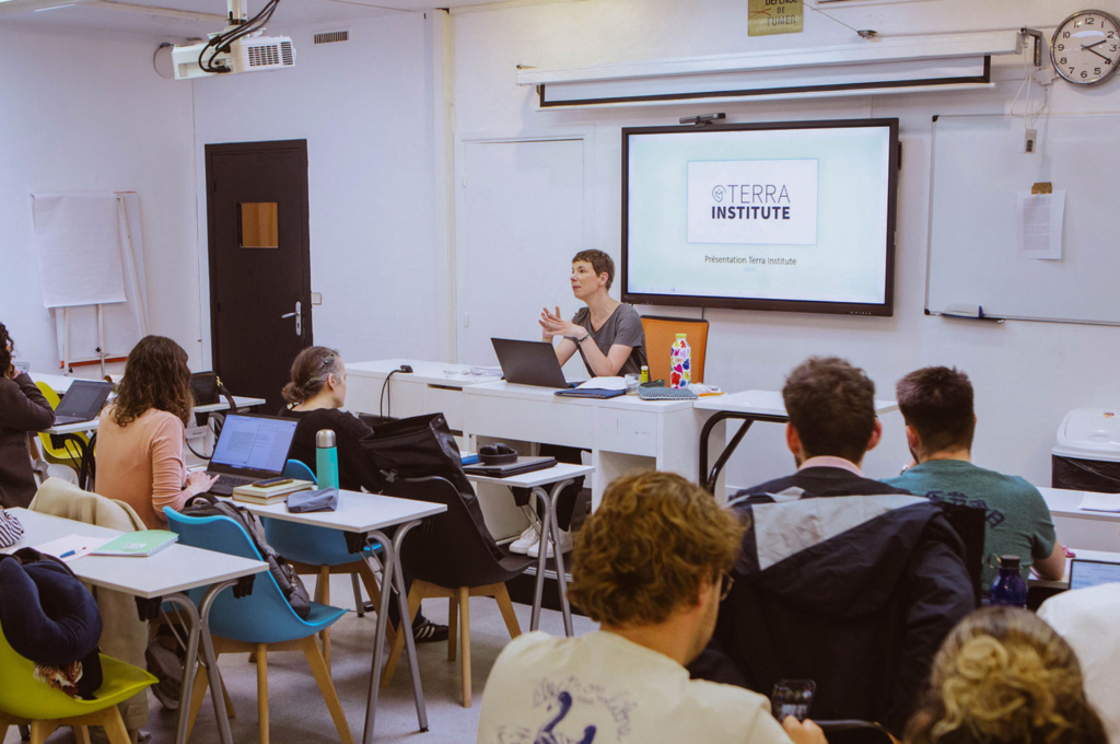 QU'EST-CE QU'UN TITRE CERTIFIÉ RNCP ? ON VOUS EXPLIQUE ! - Terra Institute